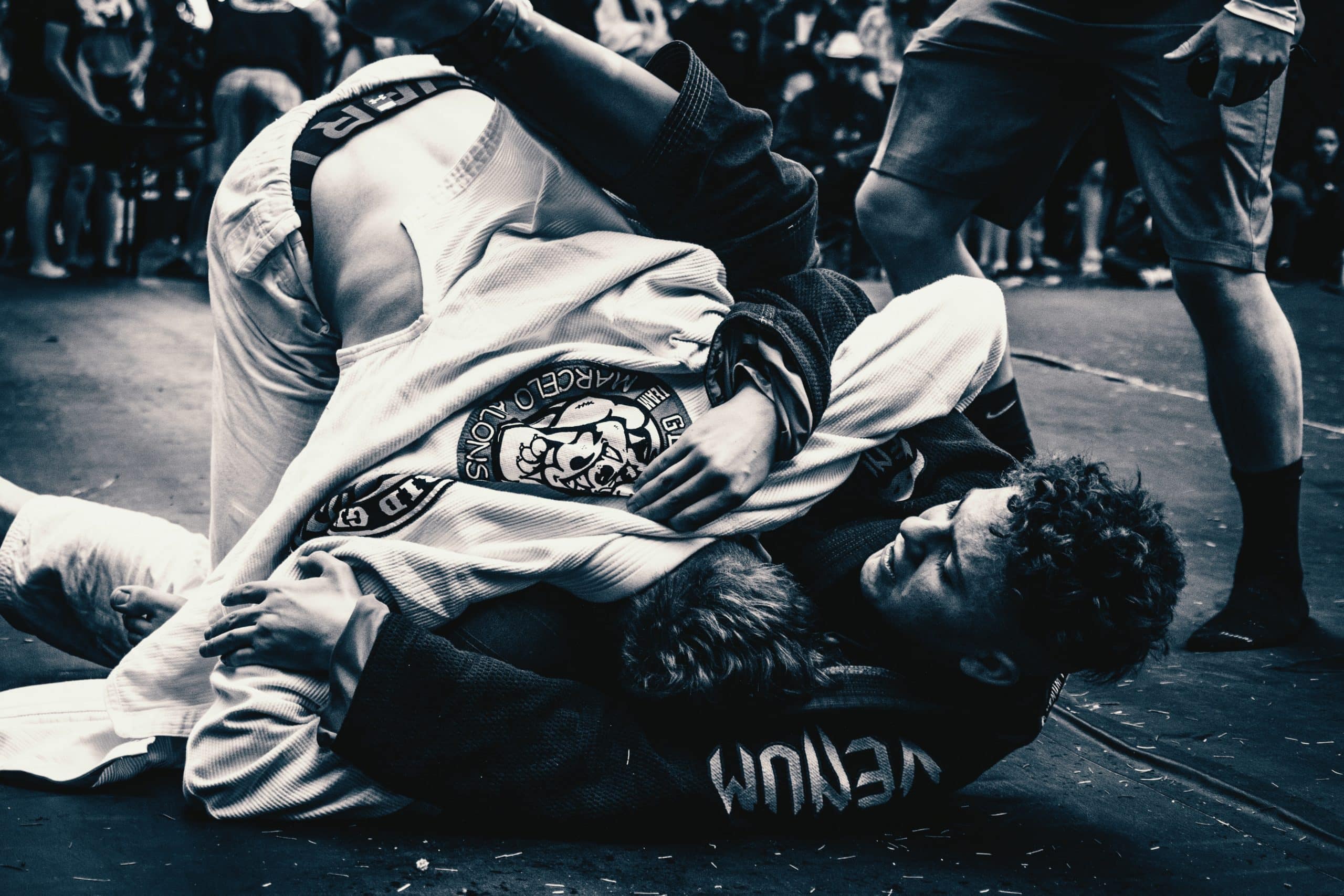 How To Execute Arm Bar Holds + 3 Common Mistakes To Avoid – granite bay ...